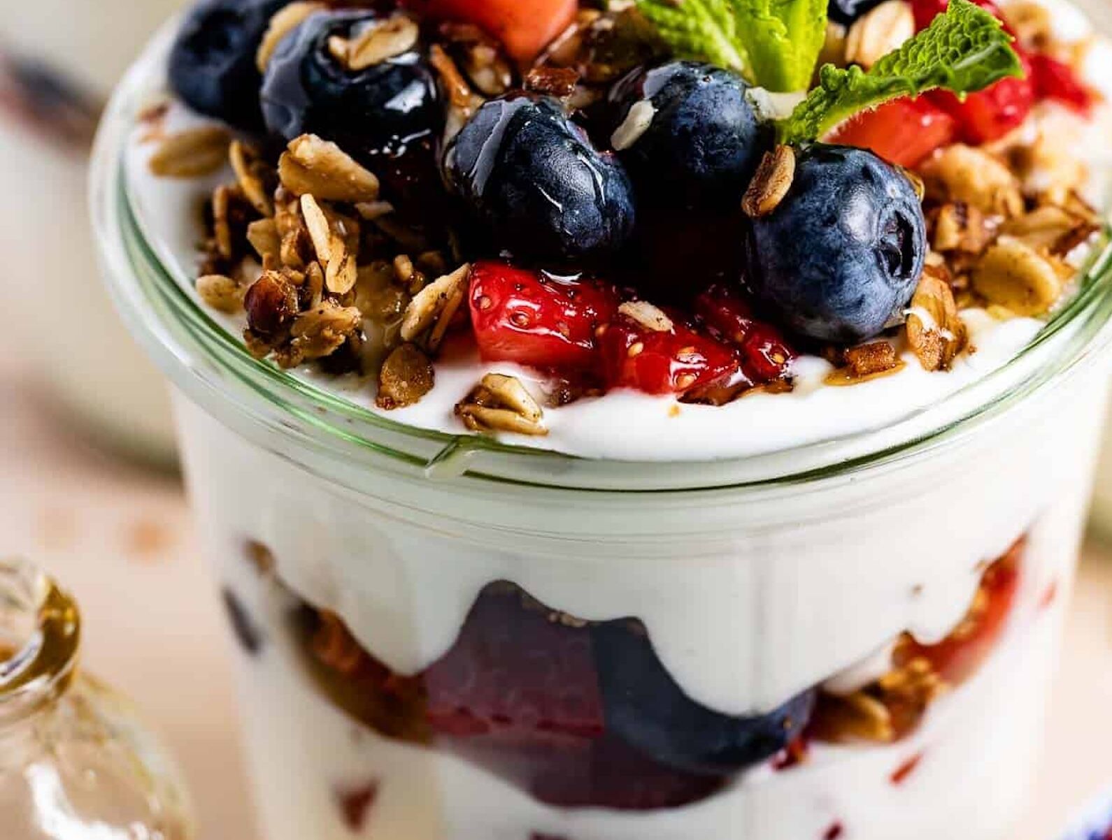 12 Luscious Greek Yogurt Parfaits That Are Healthy and Satisfying