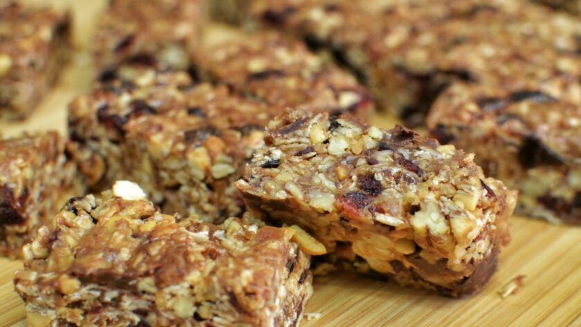 8 Breakfast Bar Recipes for Morning Meals on the Go