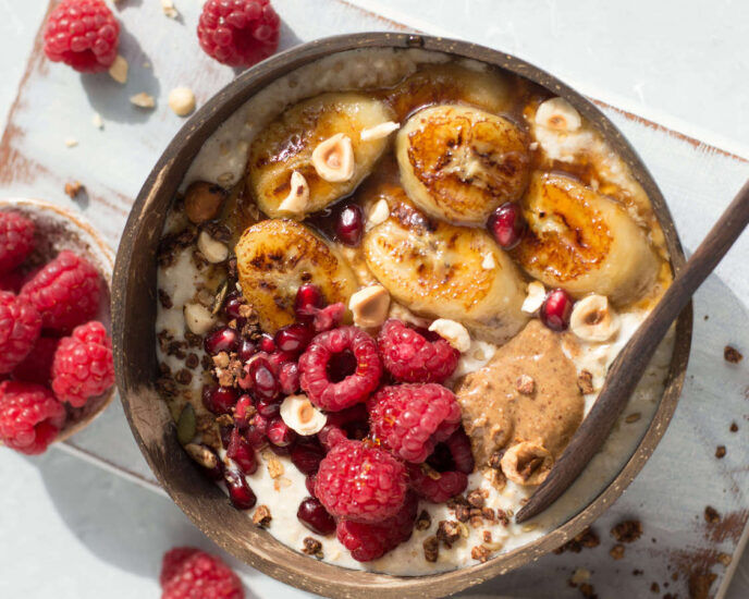 7 Creative Oatmeal Toppings To Try if You’re Bored of the Same Bowl
