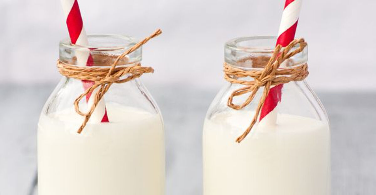 Skim And Light Milk Aren't The Same, Here's How To Tell