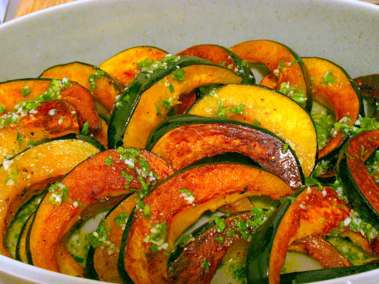 12 Acorn Squash Recipes That Have All The Cozy Fall Vibes