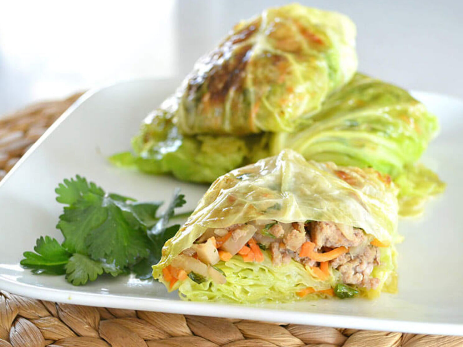 7 Healthy, Grain-Free Wrap Recipes That Swap Vegetables for Bread