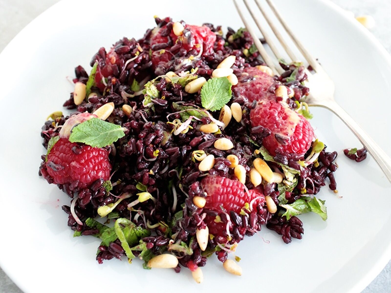 10 Ways to Make the Most of Summer Berries