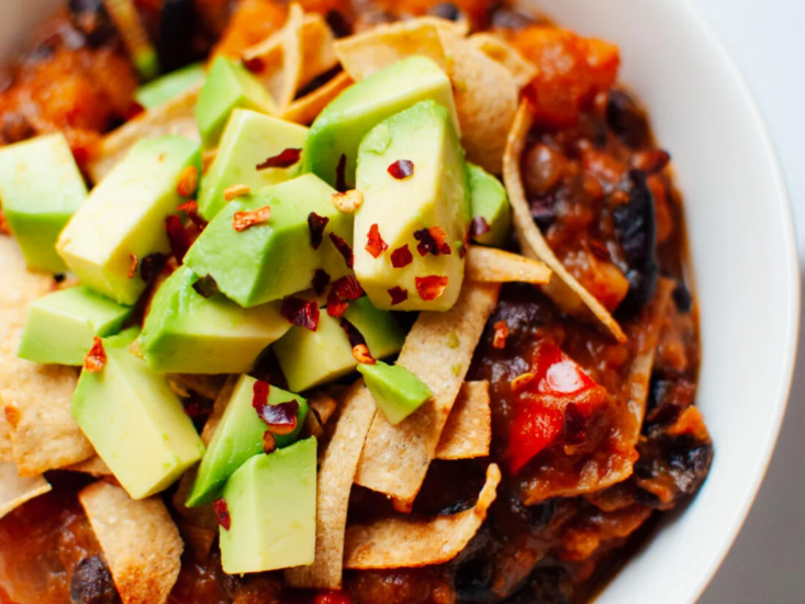 8 Healthy Chili Recipes Perfect For Cozy Cold Nights