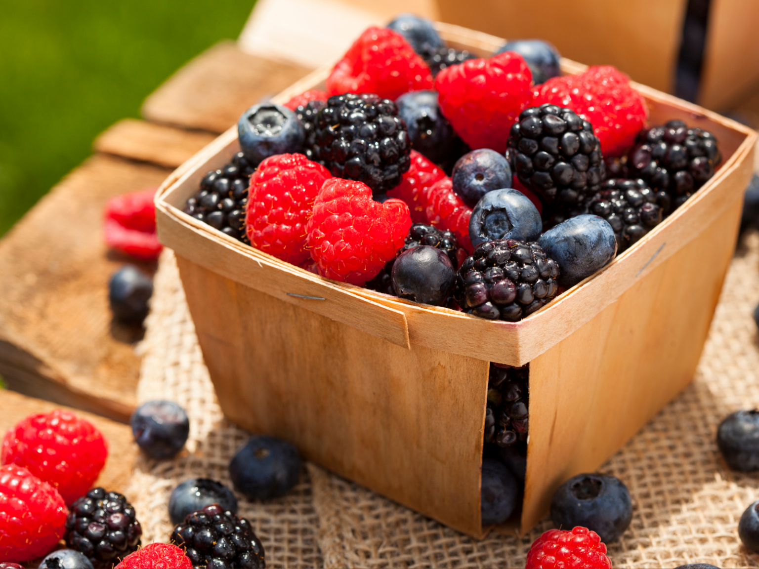 9 Foods You Should Eat Daily For Longevity, According To Experts ...