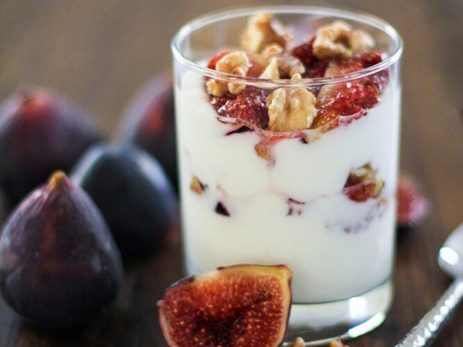 12 Luscious Greek Yogurt Parfaits That Are Healthy and Satisfying
