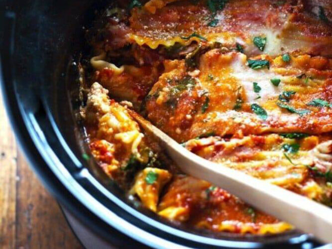 7 Slow Cooker Pasta Recipes That Are Simple and Satiating