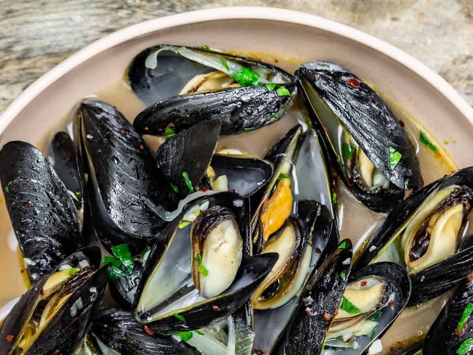 5 Ways to Enjoy Budget-Friendly Mussels